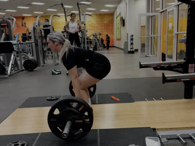 5 Best Deadlift Alternatives for Strength & Muscle (With Videos)