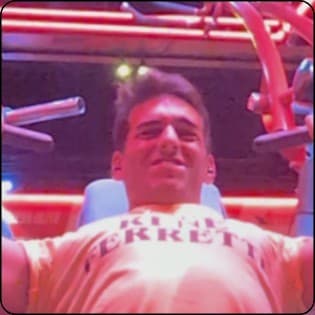 Minimalist V-Shape | Boostcamp App